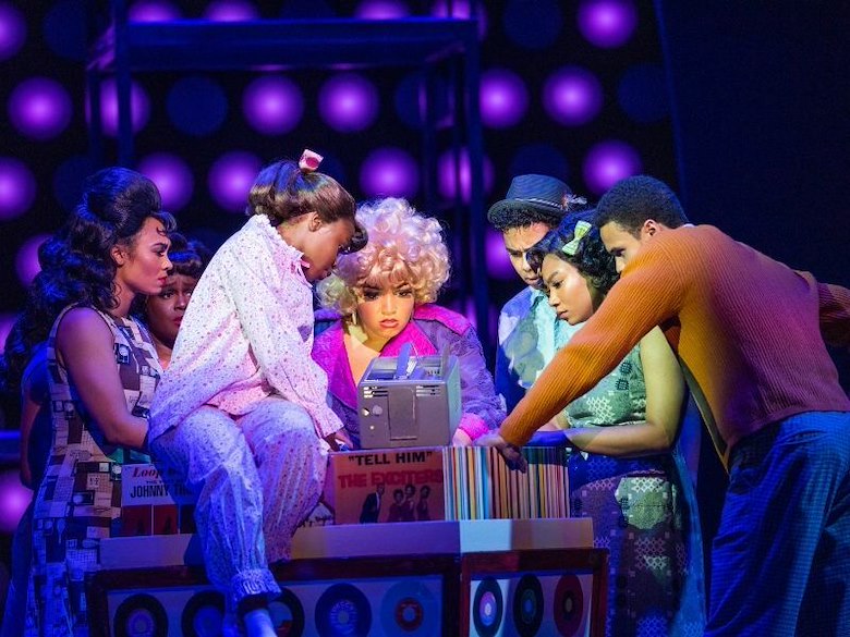 Gallery: Hairspray Musical production images released! | London Theatre ...